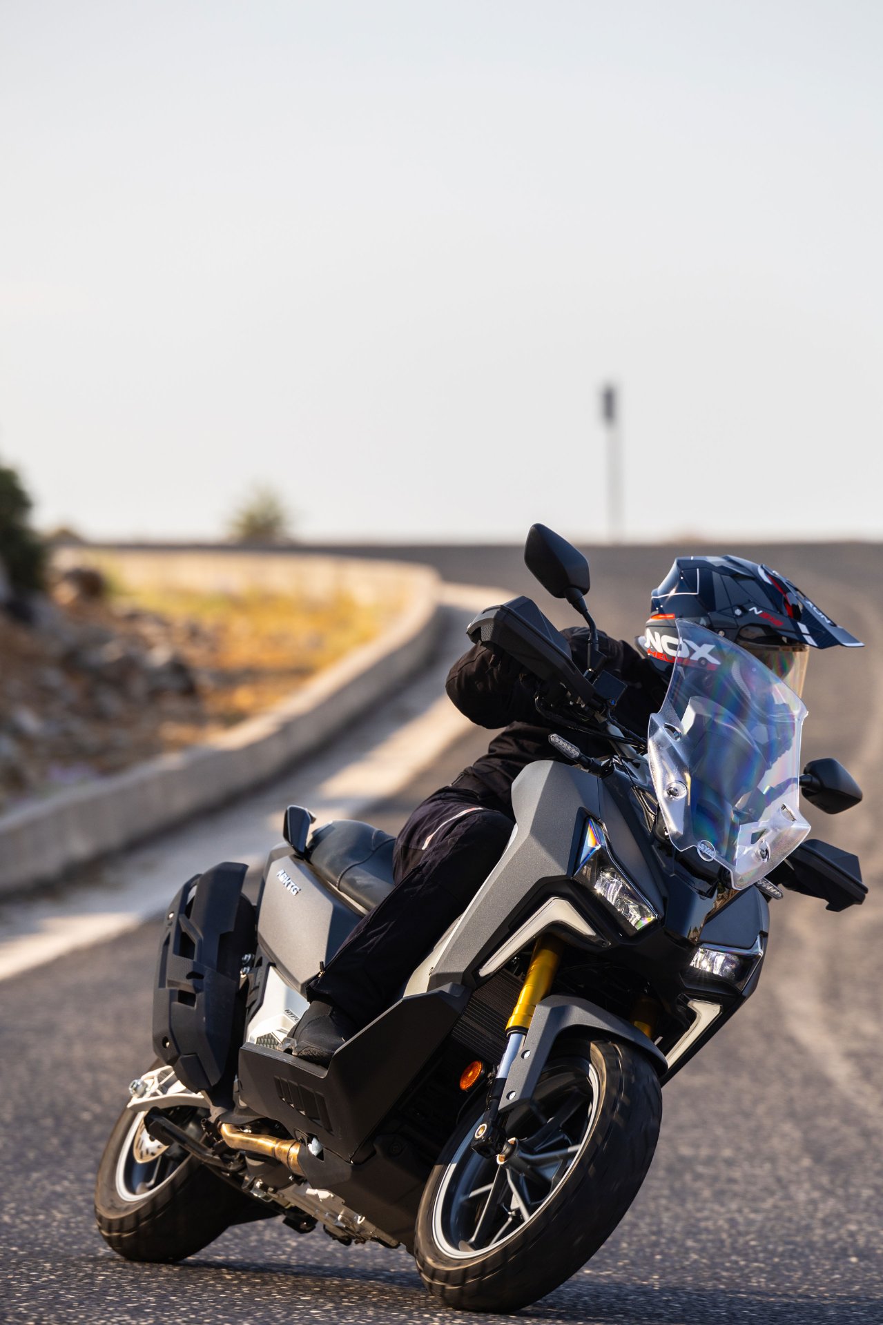 ADXTG 400 ABS TCS E5+